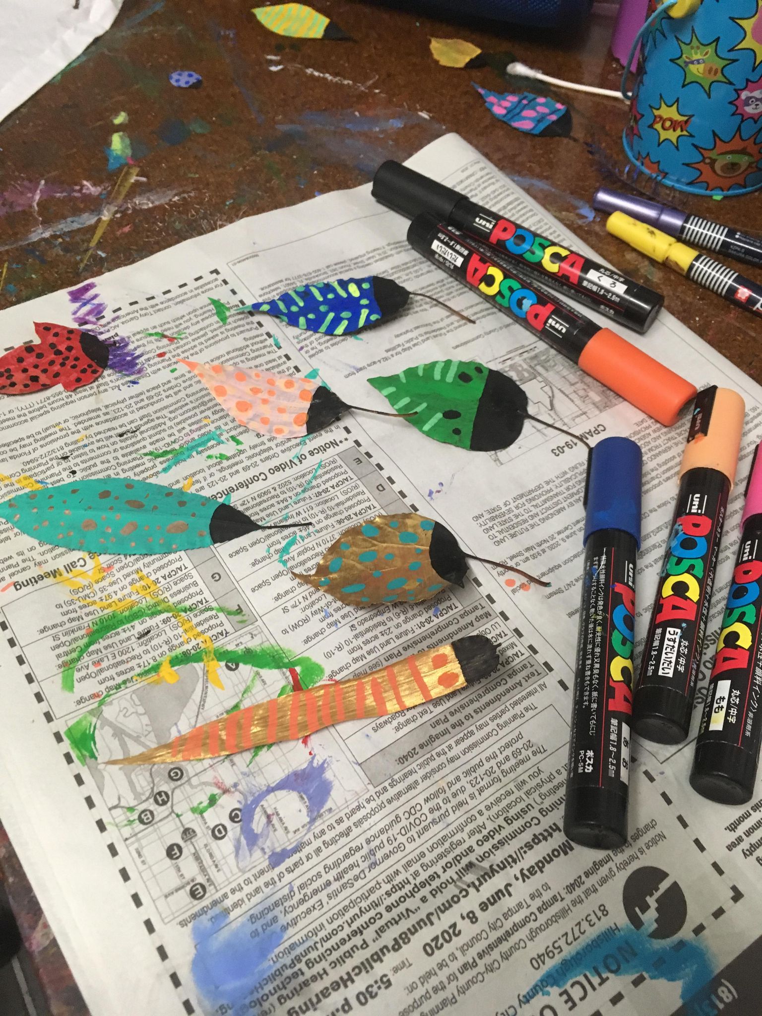 Creative Bug Hunt: From Dried Leaves to Colorful Bugs – Toninï Atelier